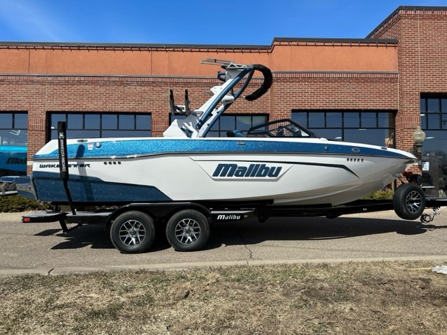 Pre-Owned, Used Inboard Boats For Sale | Malibu & Axis Boats